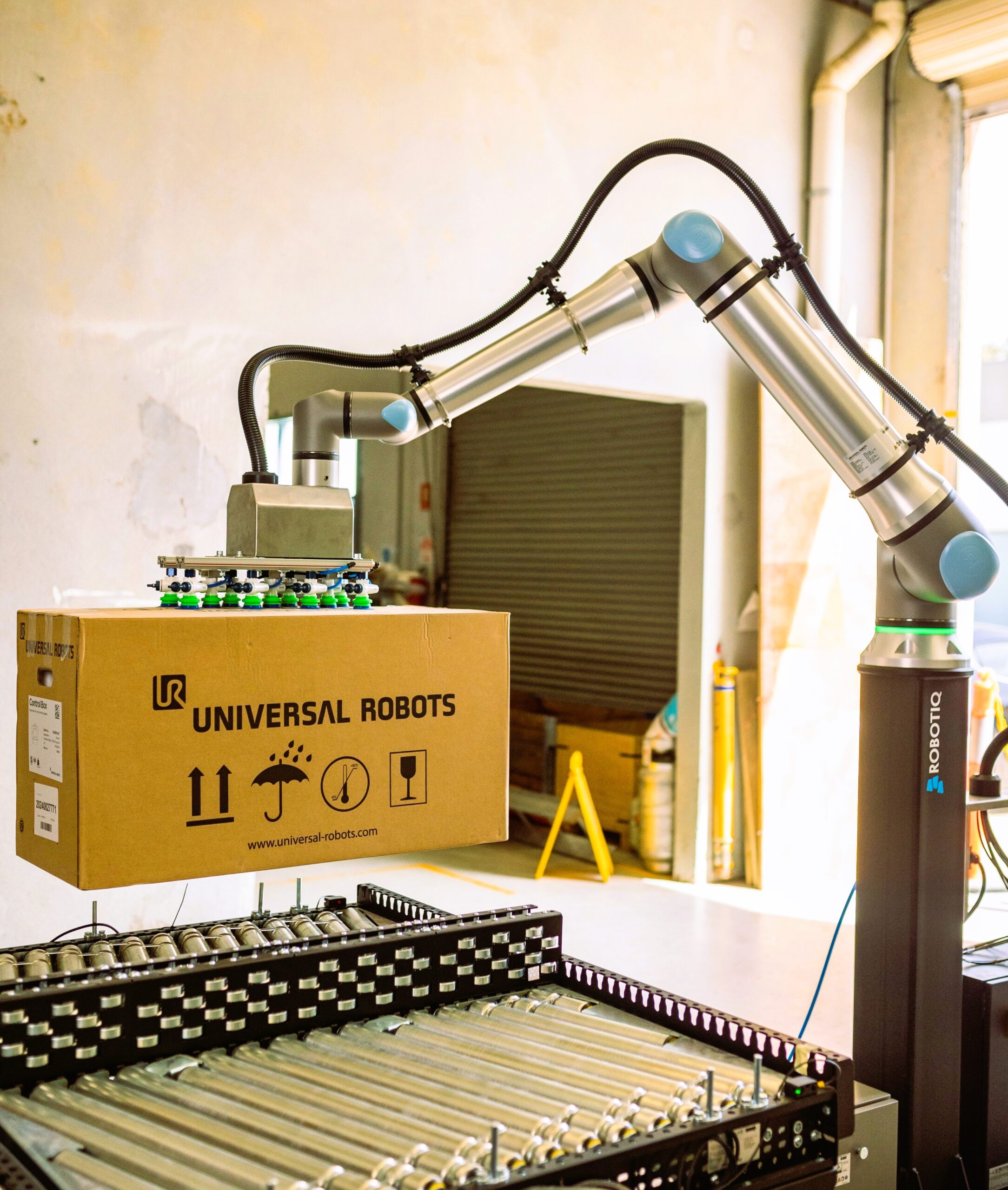Cobot Palletizing Systems - Mobile Automation